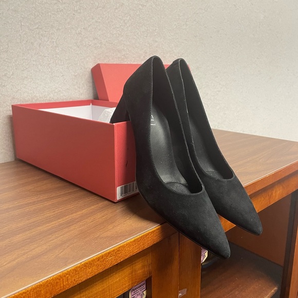 Vaneli | Shoes | New In Box Beautiful Black Suede Vaneli Pumps In 7 ...